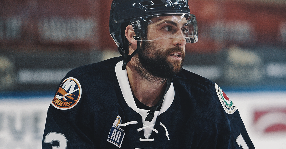 TOSTI: DEFENSEMAN ANTHONY CALABRESE ACQUIRED FROM WORCESTER - Howlings